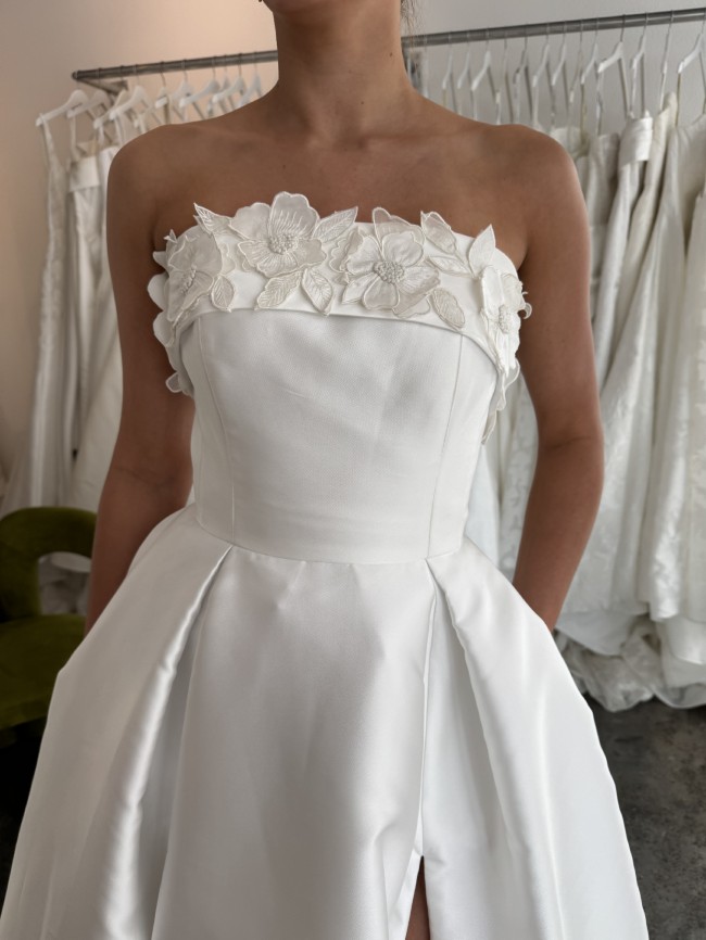 Anne Barge Wedding Dress Save 30% - Stillwhite