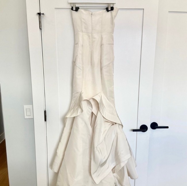 Oscar de la Renta Addison Wedding Dress Save 54% - Stillwhite