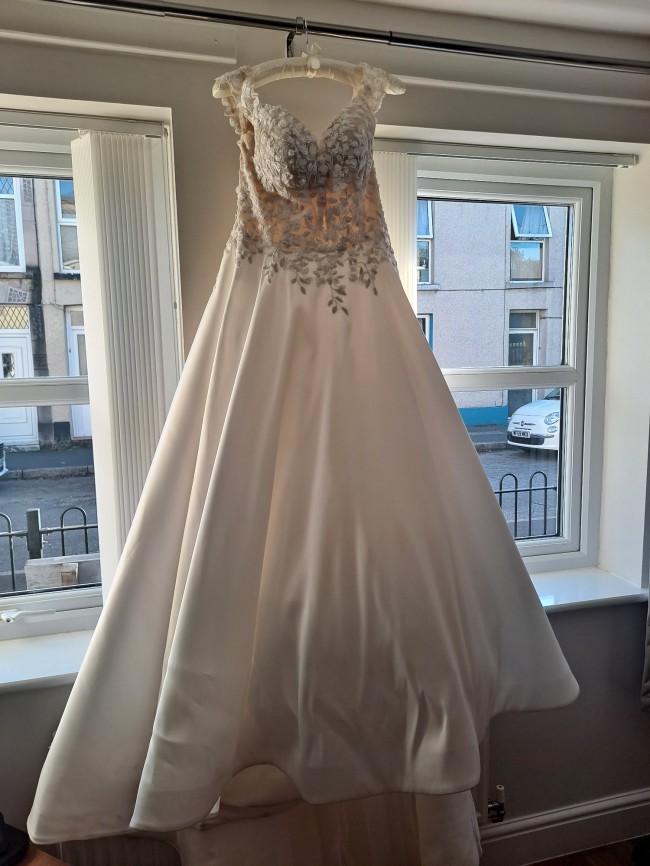 Allure Bridals Style 9908 Wedding Dress Save 85% - Stillwhite