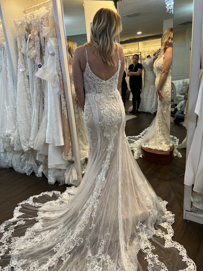 Bella Lusso Bridal New Wedding Dress Save 19% - Stillwhite