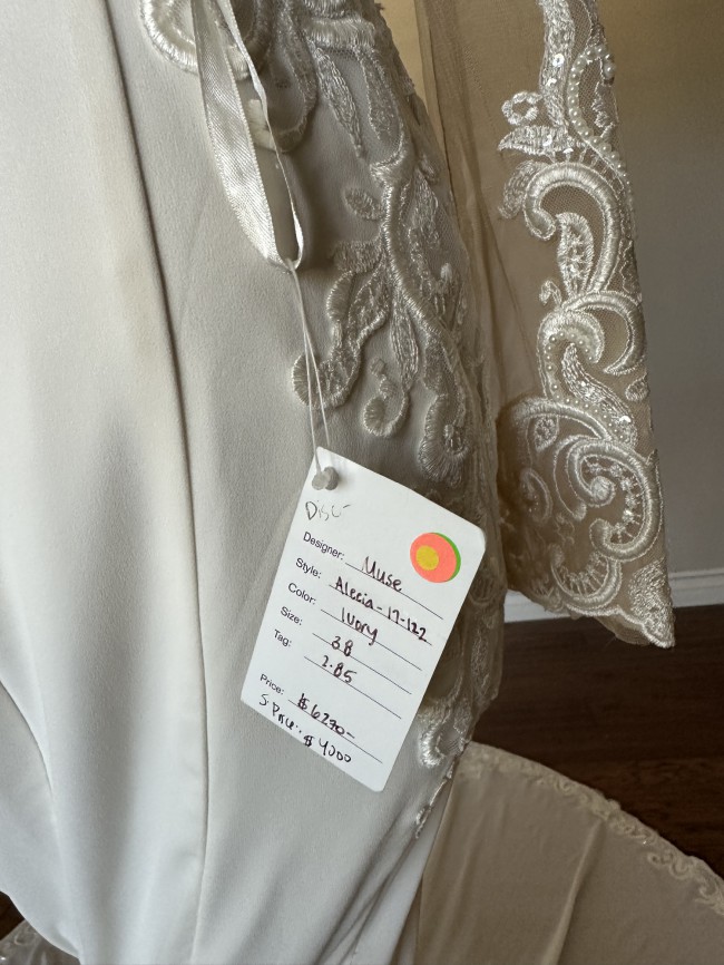 Muse By Berta Sample Wedding Dress Save 83% - Stillwhite
