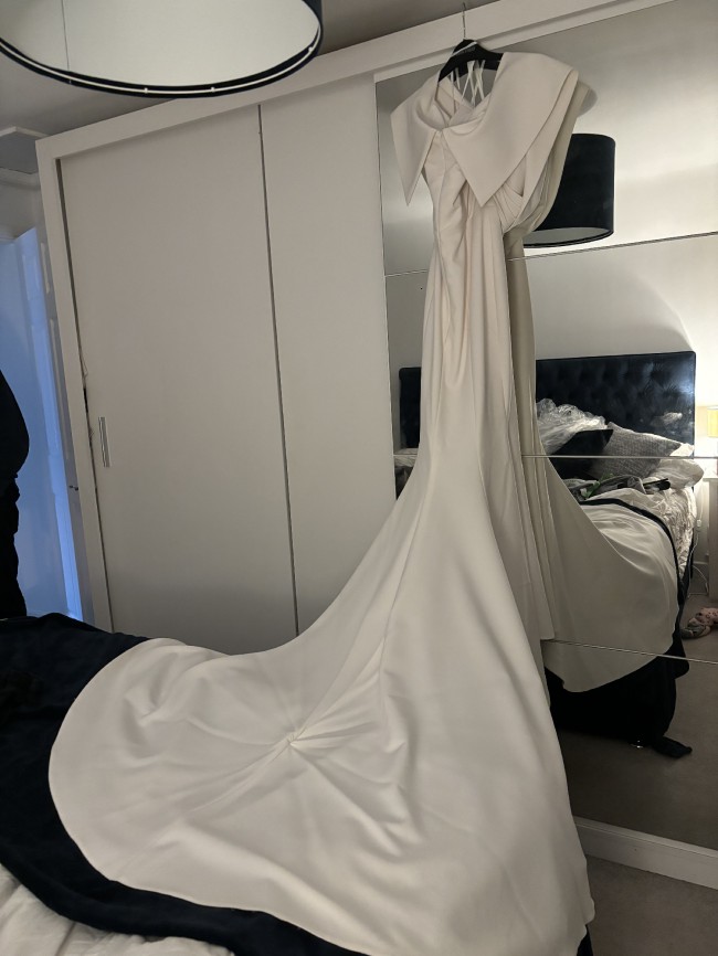 Miss Scarlett, Amira Wedding Dress Save 73% - Stillwhite