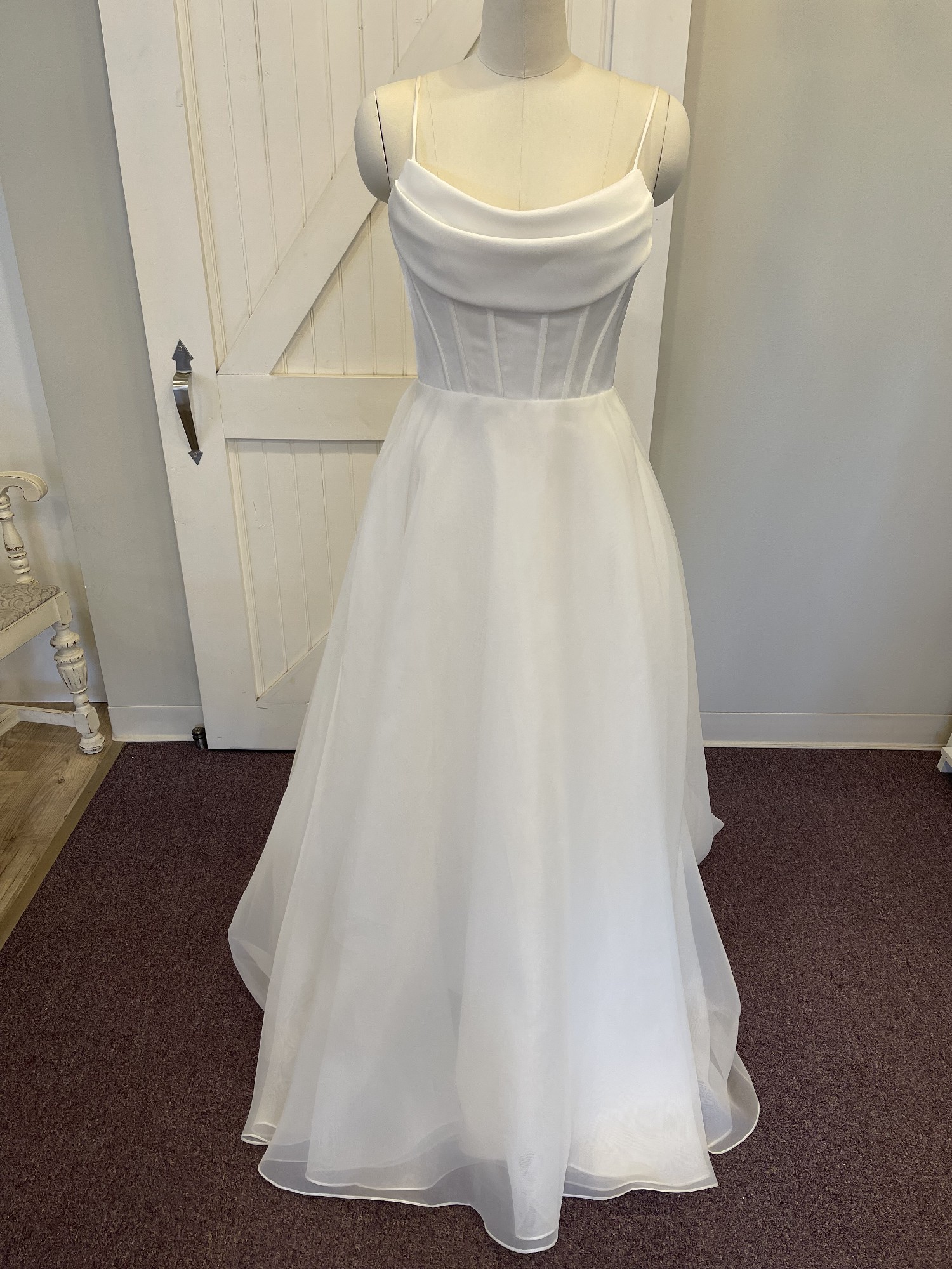 Lis Simon Sample Wedding Dress Save 55% - Stillwhite