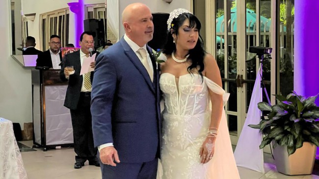 Monreal Tina Wedding Dress Save 50% - Stillwhite