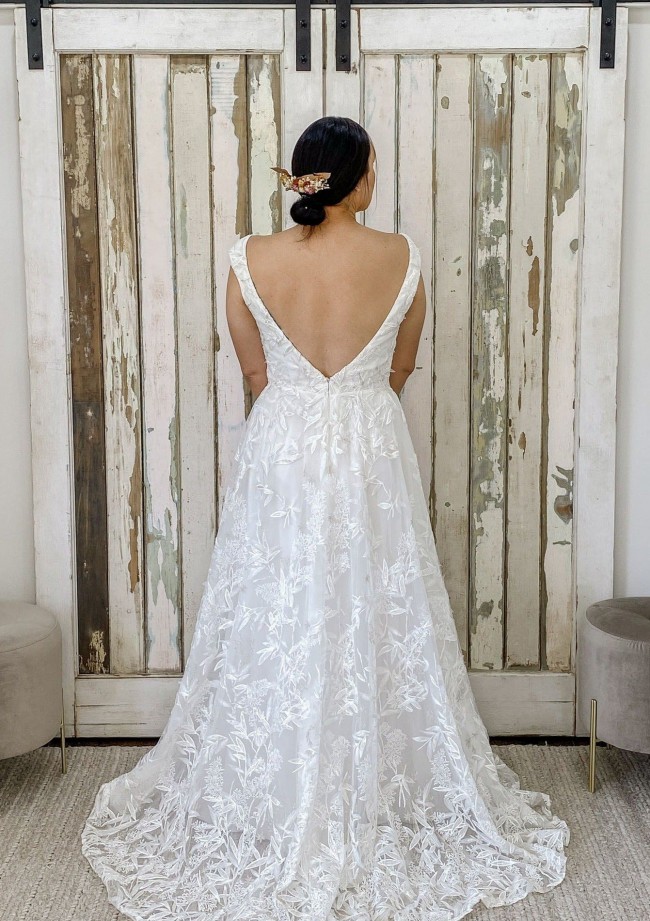 The Laid-Back Bride Sample Wedding Dress Save 57% - Stillwhite