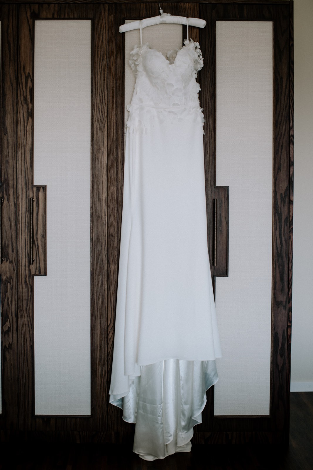 Suzanne Neville Eden Wedding Dress Save 51% - Stillwhite