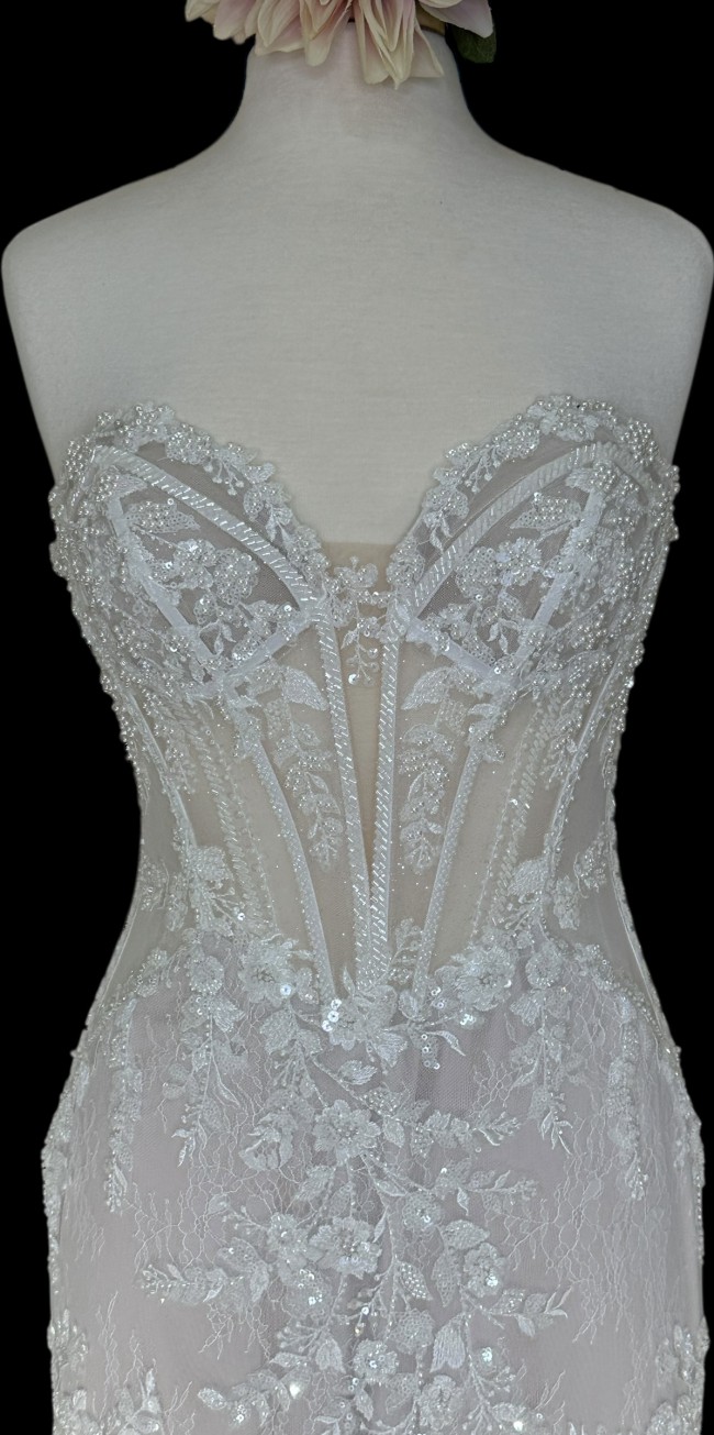 Maggie Sottero, Benjie Royale (NEW! - fit & flare) Sample Wedding Dress ...
