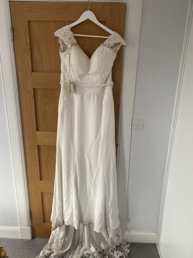 True Bride Wedding Dress Save 84% - Stillwhite