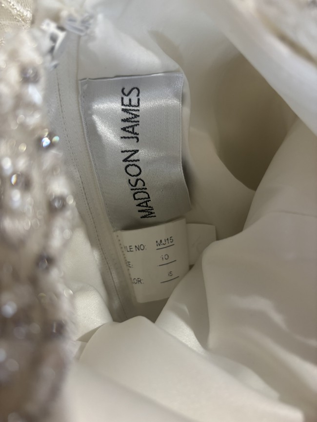 Madison James, MJ15 Wedding Dress Save 61% - Stillwhite
