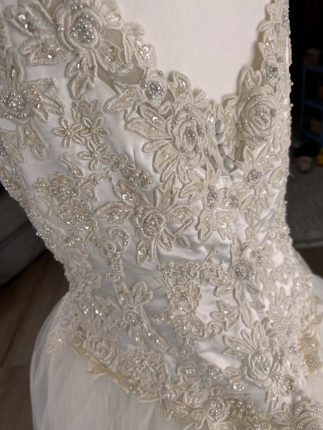 Signature Collection Wedding Dress - Stillwhite
