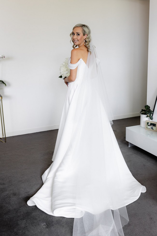 Chosen By KYHA Davis Wedding Dress Save 50% - Stillwhite