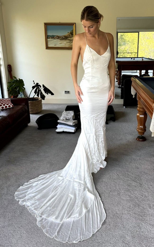 MLM Bridal Apollo Bridal Gown 60cm Train New Wedding Dress Save 60% ...