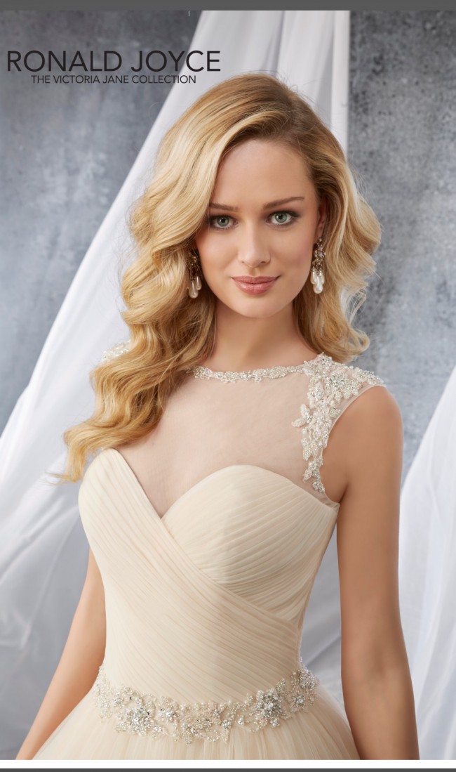 Ronald Joyce Sample Wedding Dress Save 82% - Stillwhite