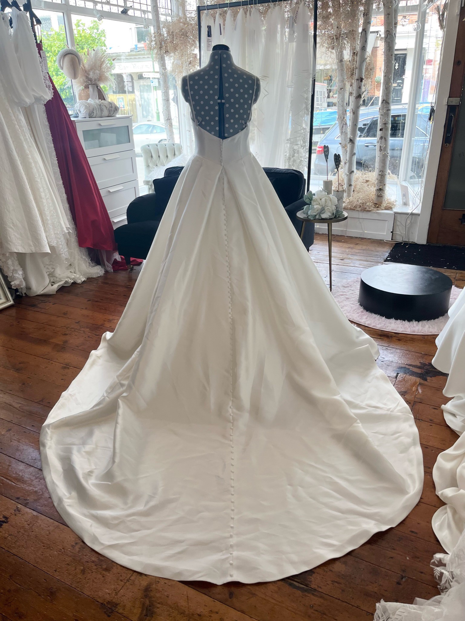 Rebecca Ingram Sample Wedding Dress Save 48% - Stillwhite