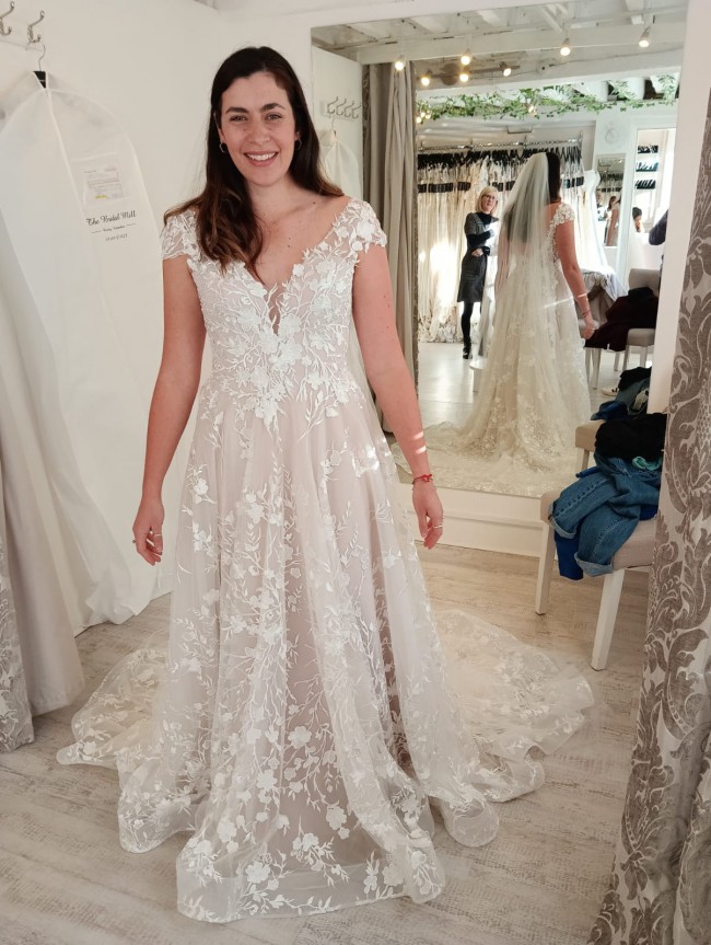 Phoenix Gowns New Wedding Dress - Stillwhite