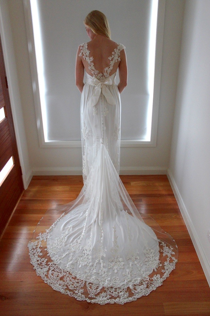 Anna Campbell Ruby Used Wedding Dress Save 33% - Stillwhite