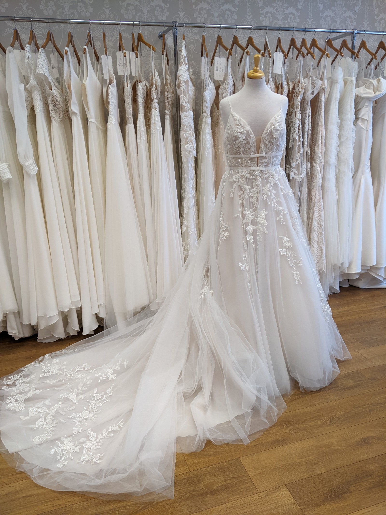 Morilee Sample Wedding Dress Save 79% - Stillwhite