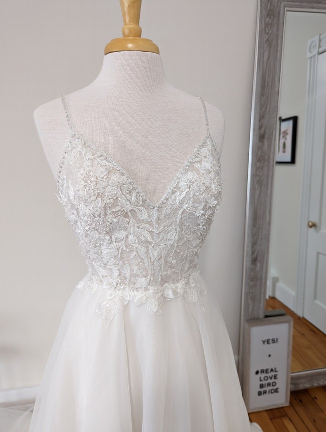 Allison Webb Freya Sample Wedding Dress Save 38% - Stillwhite