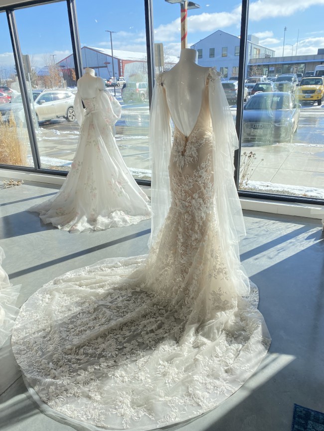 Gala Sample Wedding Dress Save 47% - Stillwhite