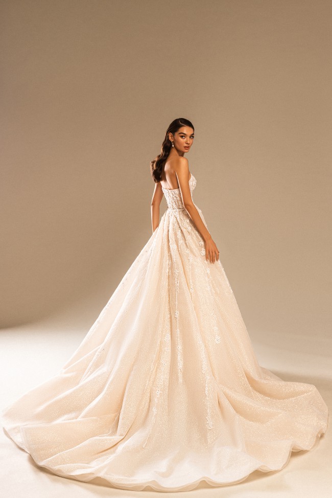 Perfioni Vanessa Sample Wedding Dress - Stillwhite