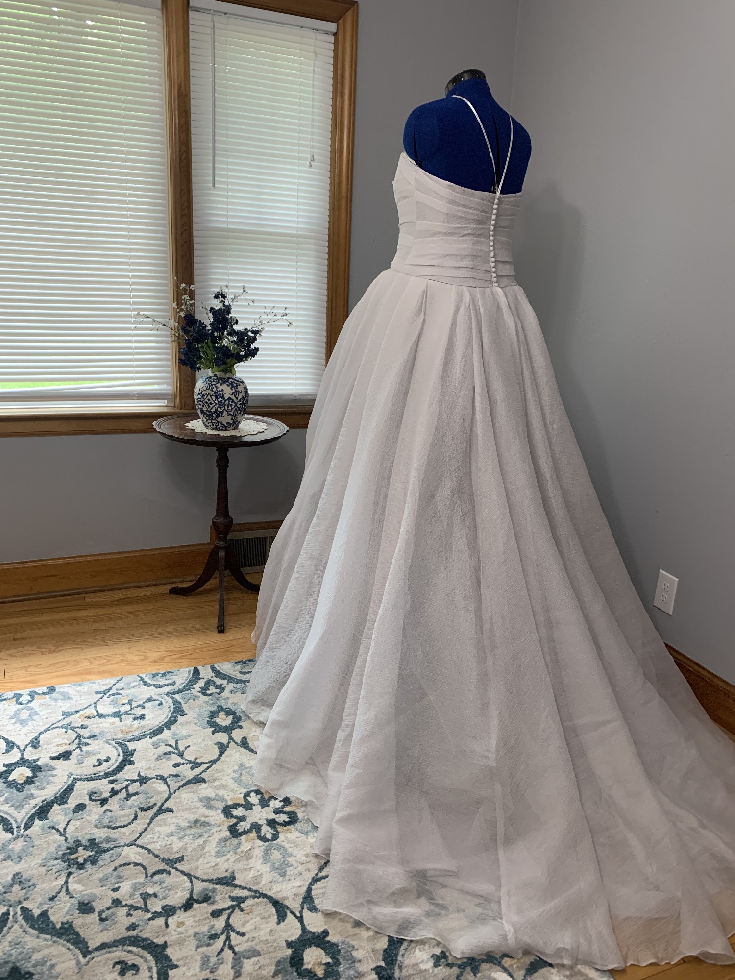 Vera Wang White New Wedding Dress Save 50% - Stillwhite