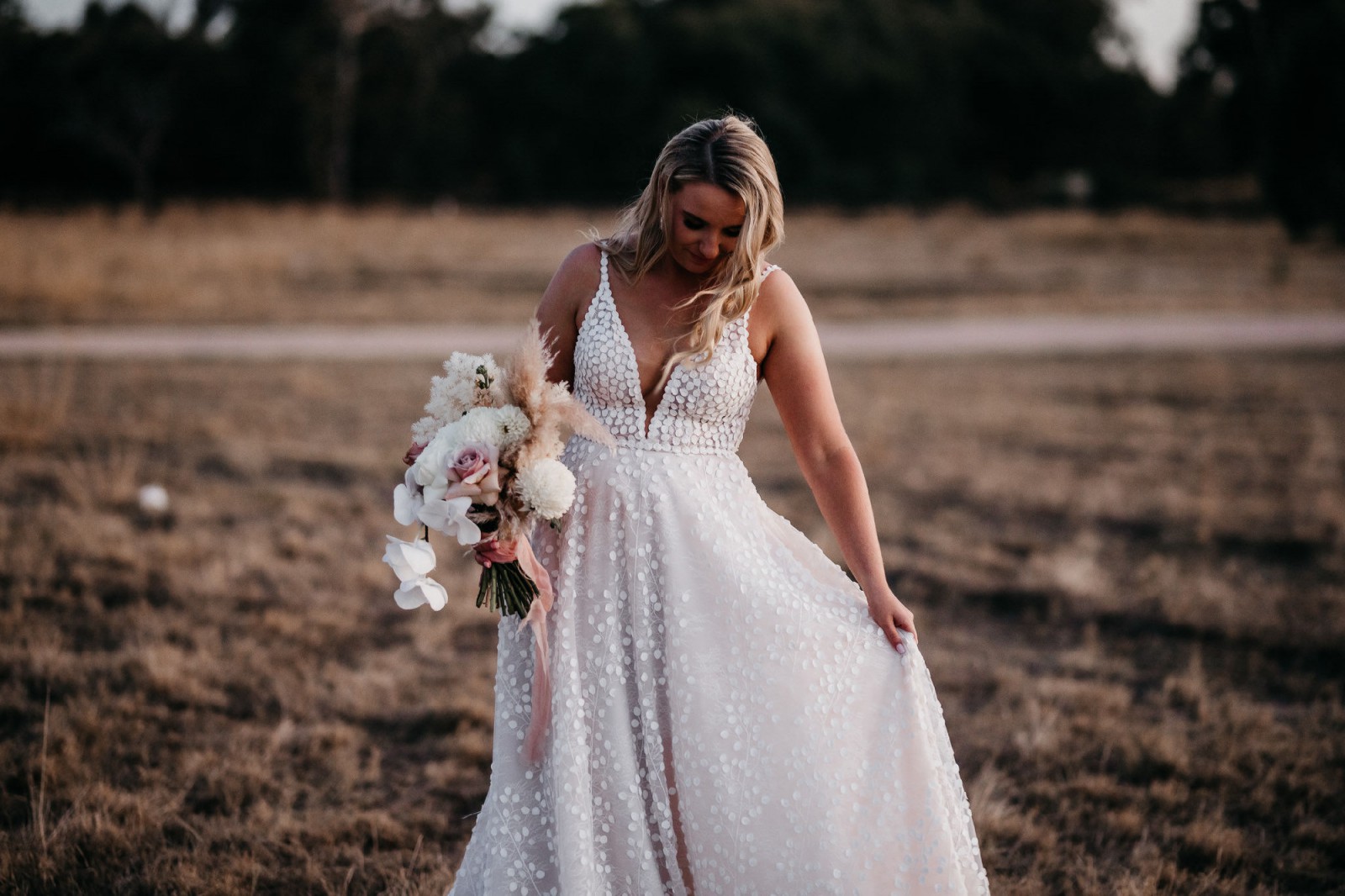 Made With Love Louie Flowy Wedding Dress Save 45% - Stillwhite