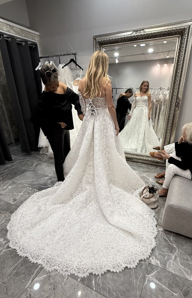La Premiere Bridal, Anna New Wedding Dress Save 34% - Stillwhite