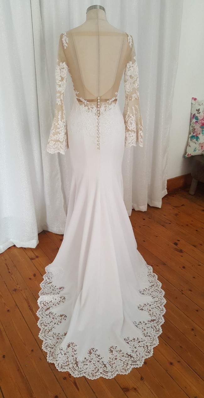 Jolache Couture Used Wedding Dress - Stillwhite