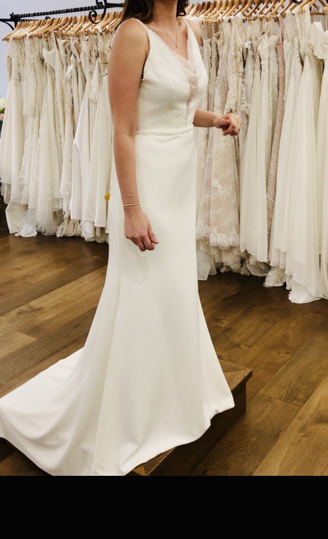 Catherine R Couture New Wedding Dress Save 21% - Stillwhite