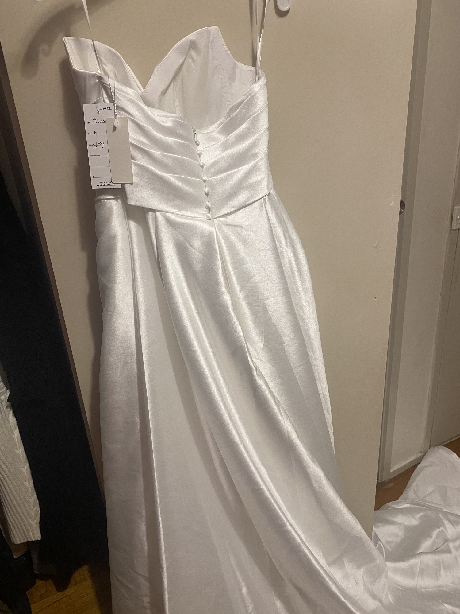 Pollardi New Wedding Dress Save 44% - Stillwhite