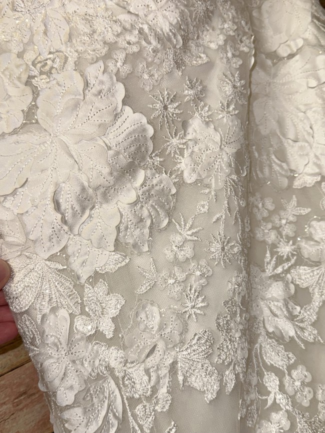 Fit & Flare Sample Wedding Dress Save 75% - Stillwhite