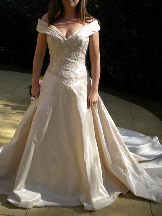 Ian Stuart Ophelia Used Wedding Dress Save 88% - Stillwhite