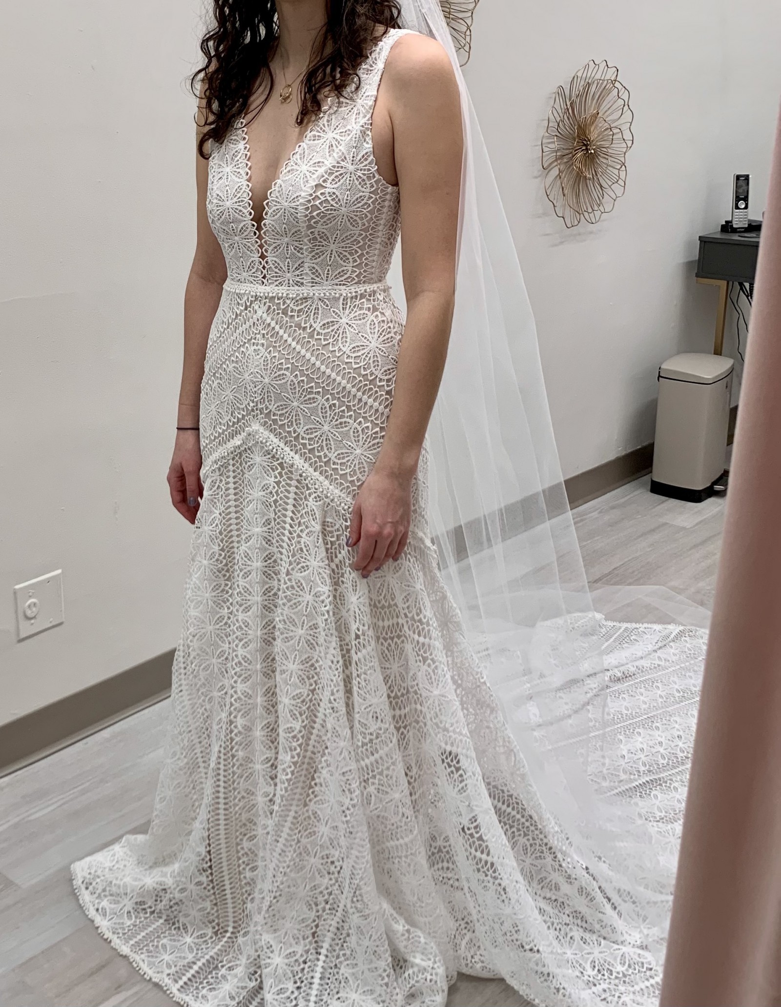 BHLDN Sample Wedding Dress Save 47% - Stillwhite