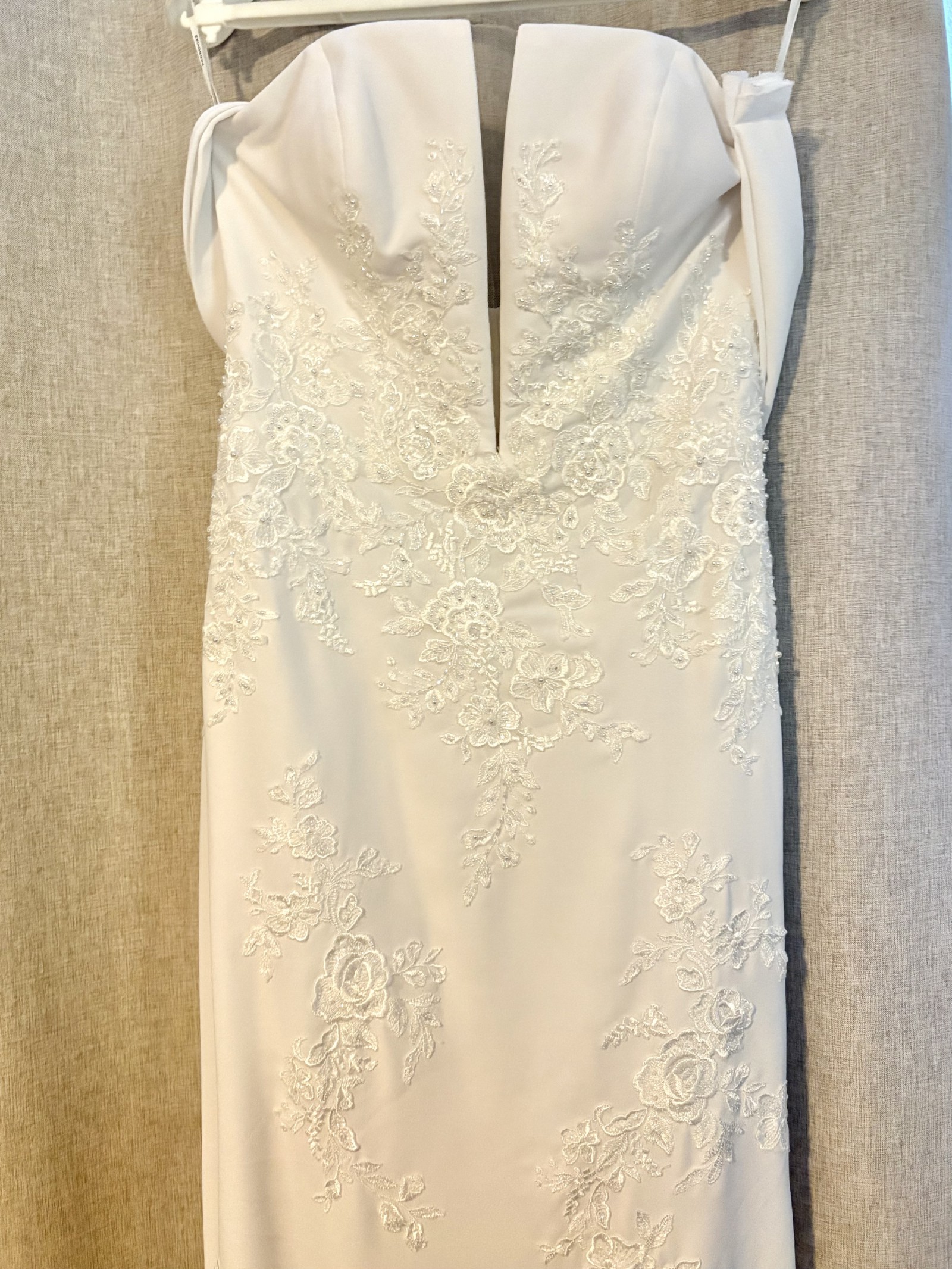 Pronovias, Megaclite New Wedding Dress Save 23% - Stillwhite