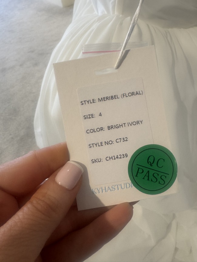 Chosen By KYHA, Meribel Sample Wedding Dress Save 38% - Stillwhite