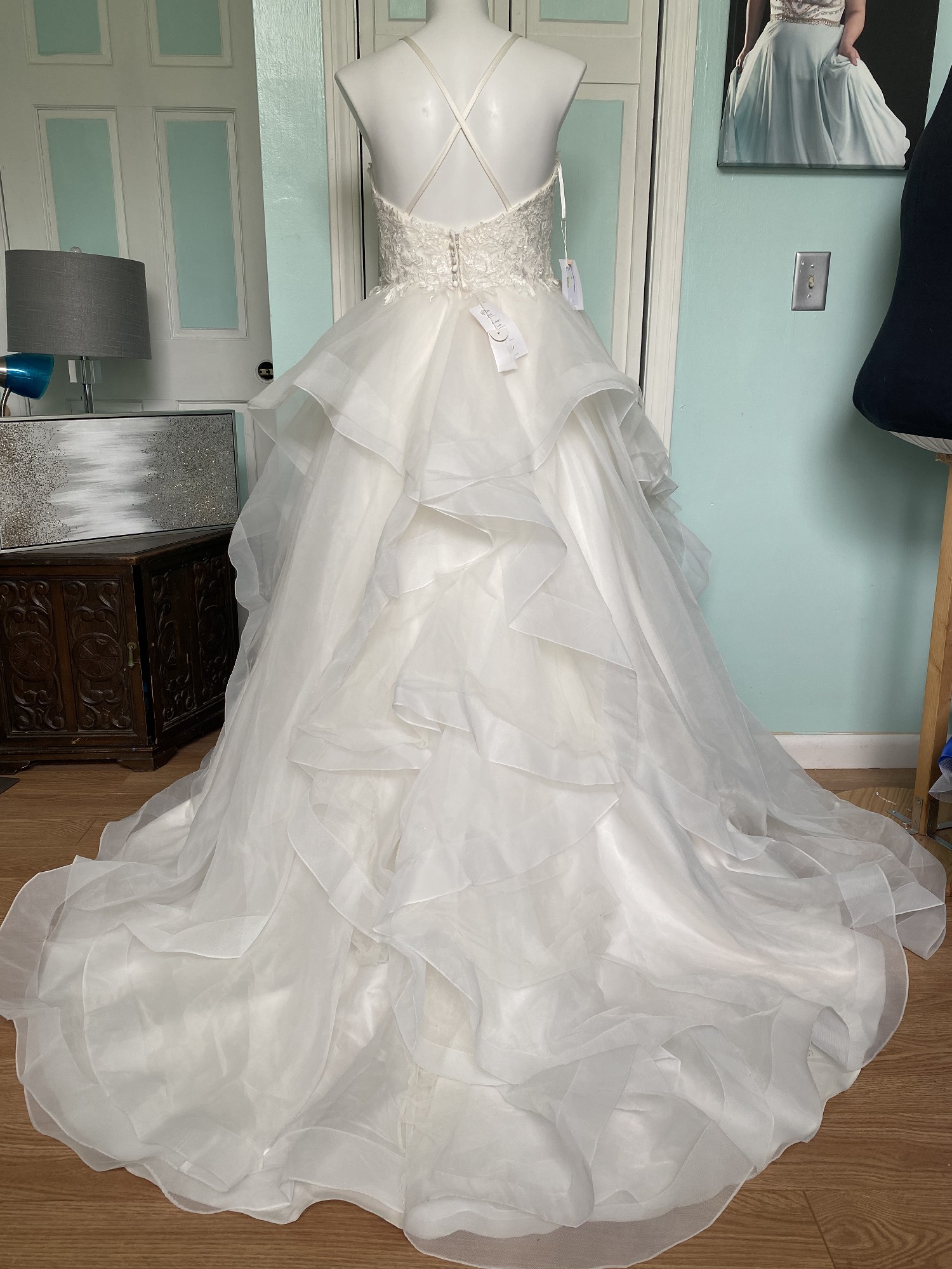 Sweetheart Gowns, 1123 Sample Wedding Dress Save 53% - Stillwhite