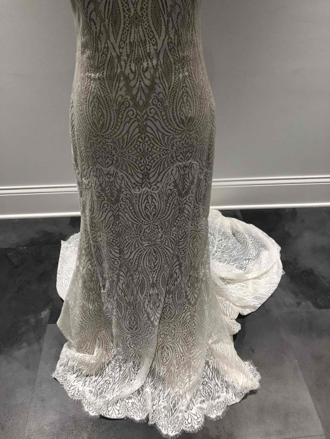 Allure Romance, 3155 Sample Wedding Dress Save 57% - Stillwhite