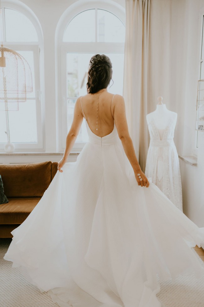 Rue De Seine Sample Wedding Dress Save 38% - Stillwhite