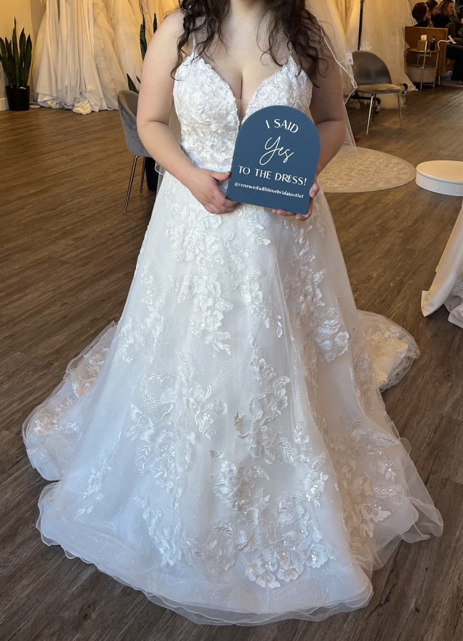 Stella York New Wedding Dress - Stillwhite