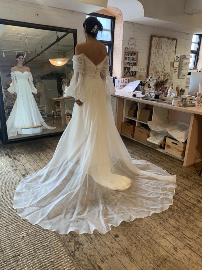 Chosen By KYHA, Hazel Wedding Dress Save 81% - Stillwhite