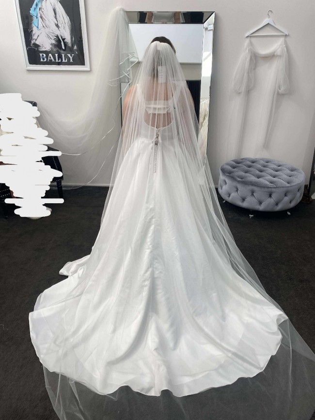 Tania Olsen, Vienna New Wedding Dress Save 30% - Stillwhite