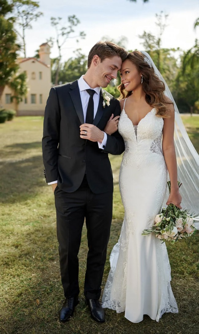 Stella York New Wedding Dress Save 26% - Stillwhite