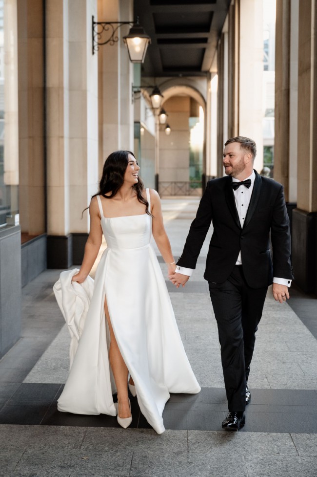 Chosen By KYHA, Luni Wedding Dress Save 44% - Stillwhite