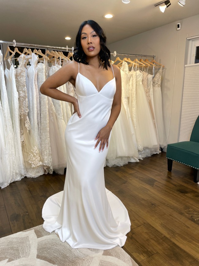 Private Label, 55085 Sample Wedding Dress Save 64% - Stillwhite