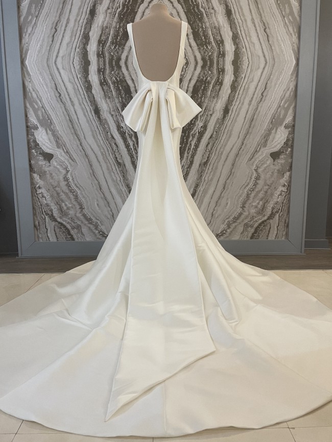 Sareh Nouri Ren with Bow Sample Wedding Dress - Stillwhite