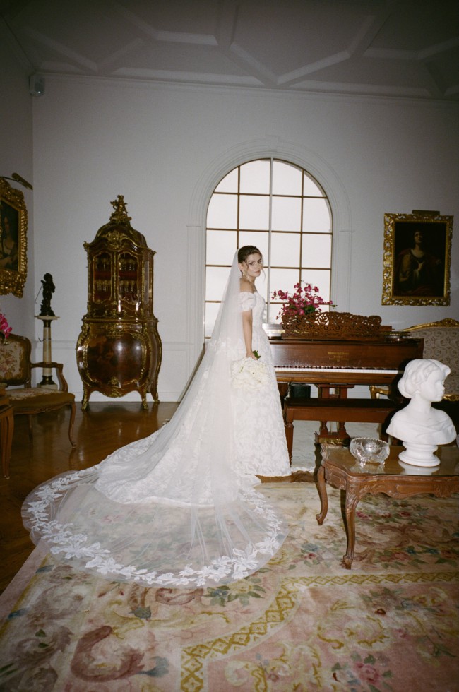 Jenny Yoo, Ezra + matching veil Wedding Dress Save 43% - Stillwhite