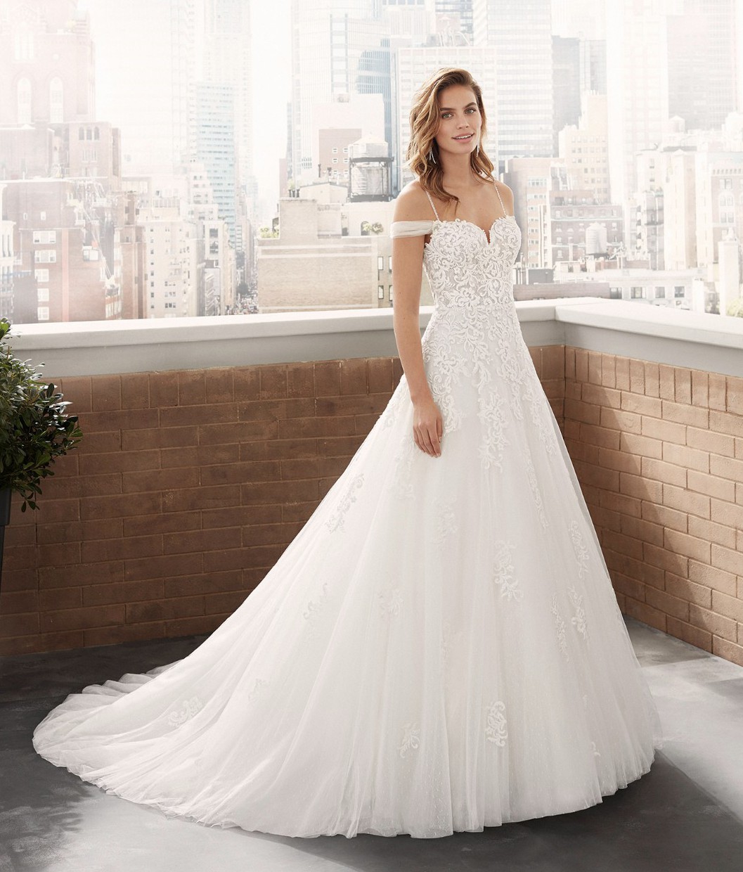 Luna Novias Wedding Dress Save 80% - Stillwhite