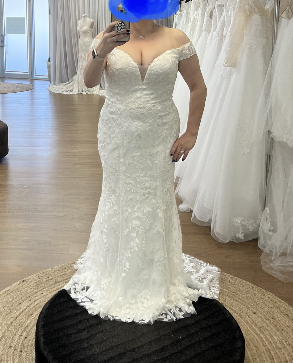 Angelic Bridal New Wedding Dress Save 38% - Stillwhite