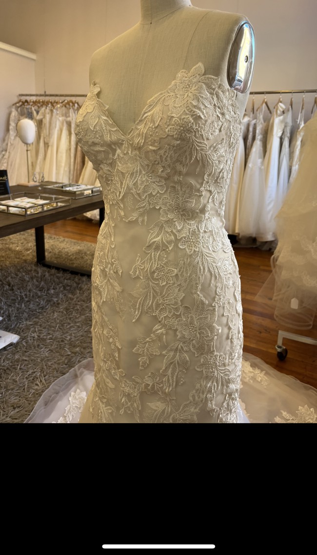 Moonlight Bridal Sample Wedding Dress - Stillwhite