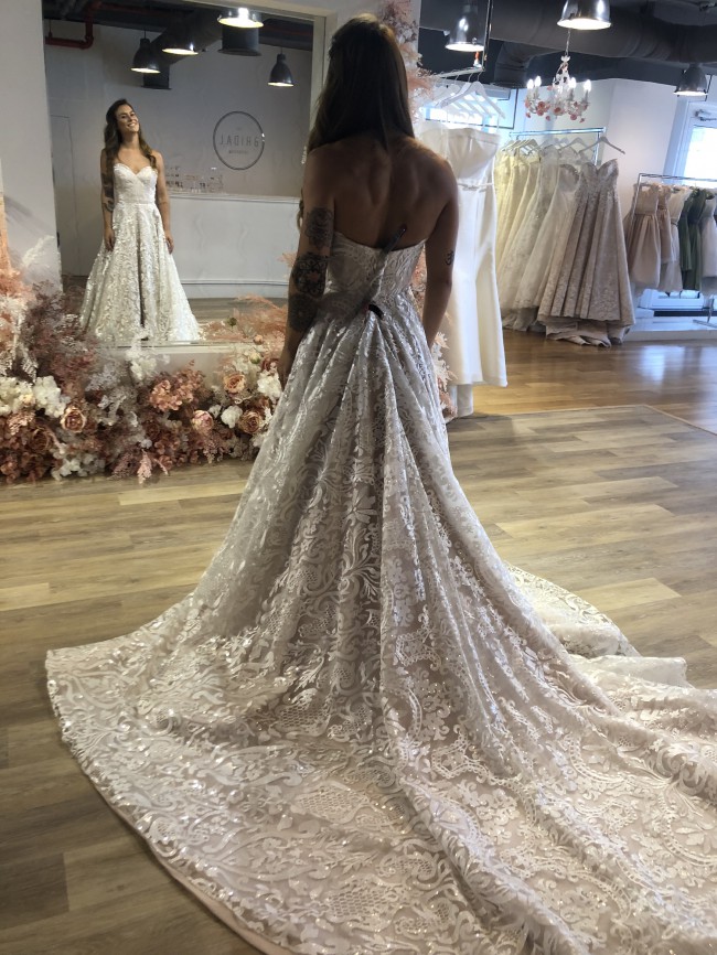 Hayley Paige Marsden Gown Preowned Wedding Dress Save 70% - Stillwhite